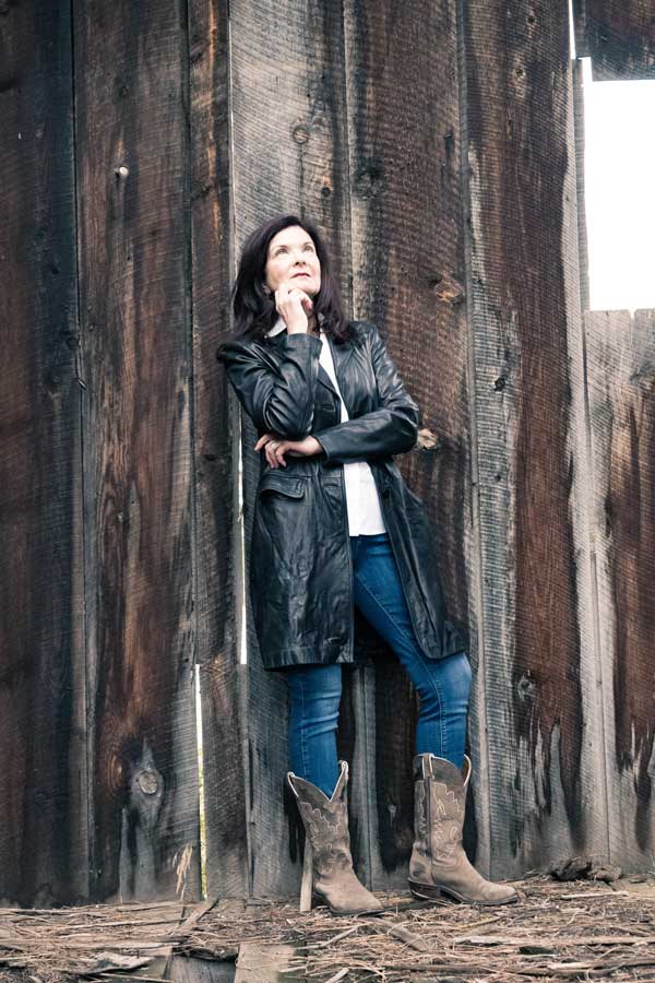 Eileen Chambers - Writer. Filmmaker. Storyteller.